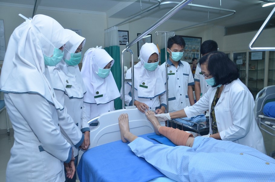 Lab Keperawatan Medikal Bedah